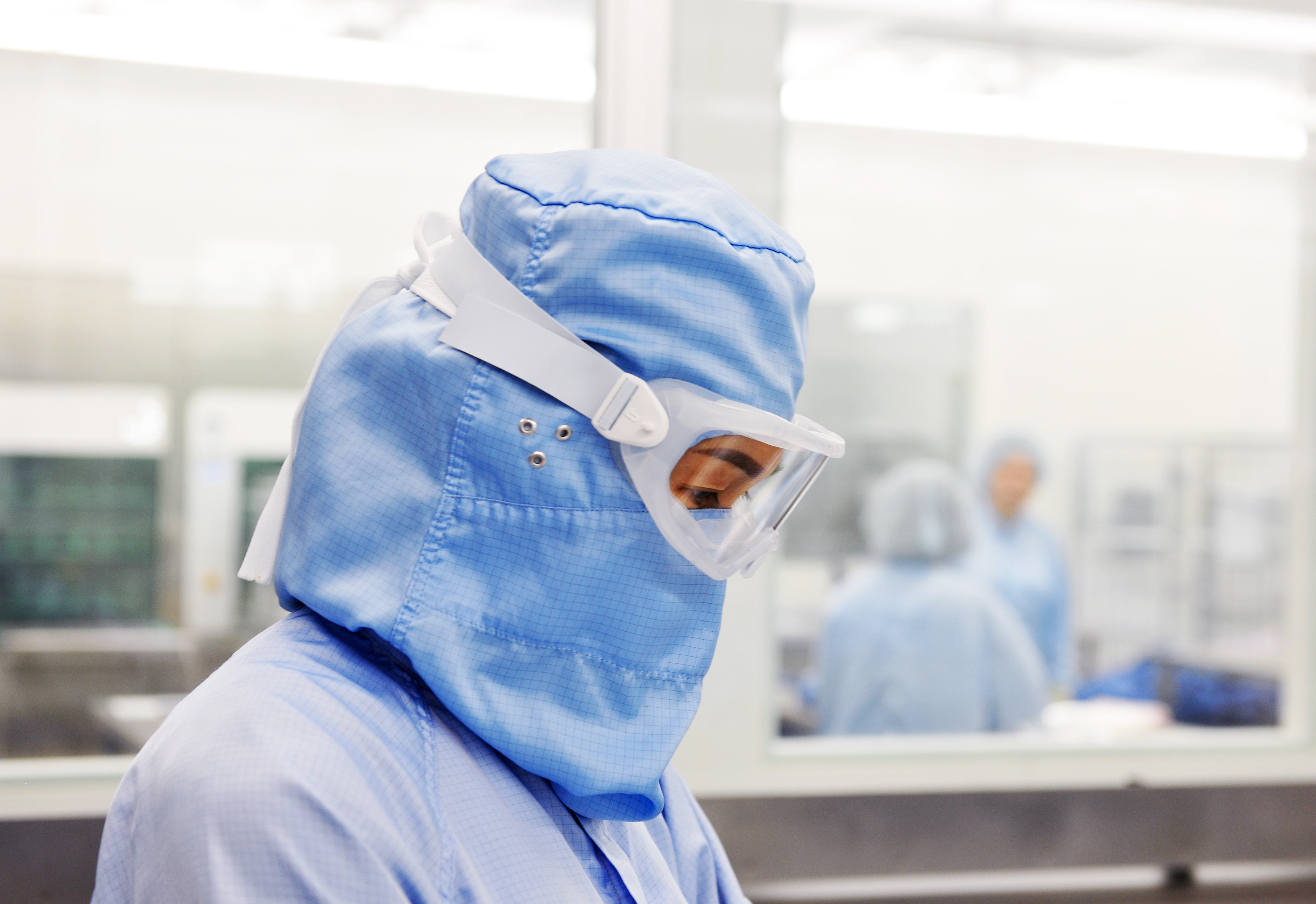 Correct conduct in a cleanroom